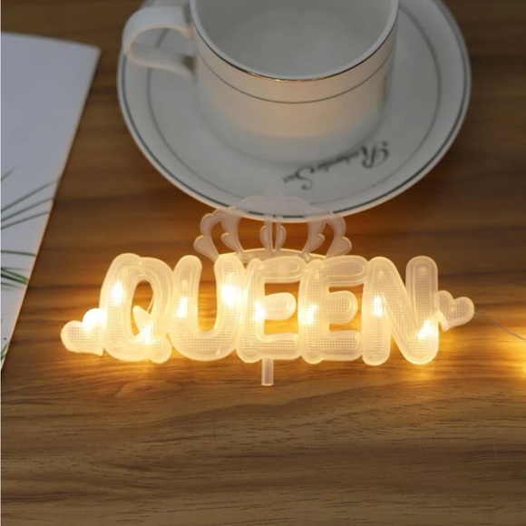 unb | Accents | Queen Led Light Up Crown Design Decor Lighting | Poshmark